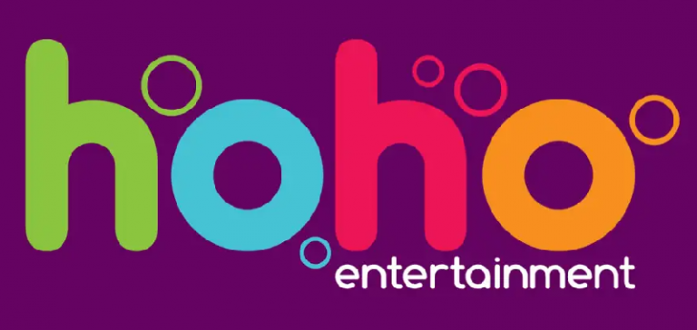 Hoho’s ‘The Overcoat’ warms audiences’ hearts